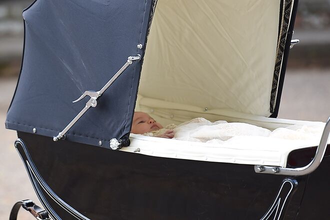 As fotos oficiais do batizado da Princesa Charlotte - Celebridades - Máxima