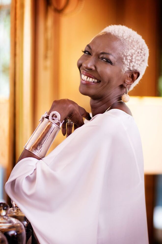 Esther Kamatari, a nova Embaixadora Guerlain - Beleza - Máxima