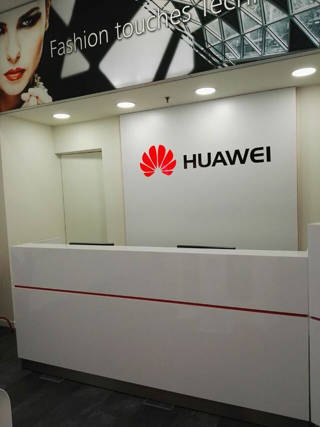 Huawei abre a sua primeira loja em Portugal - Atual - Máxima
