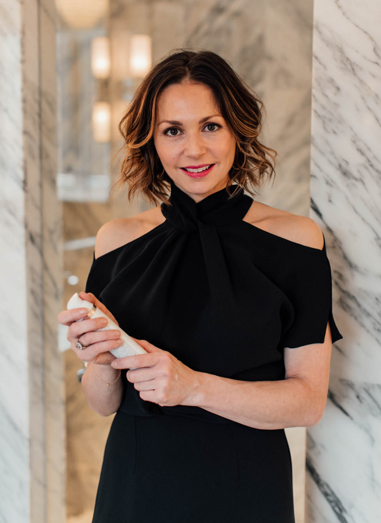 Abigail James é a nova especialista oficial em cuidados de pele da ...