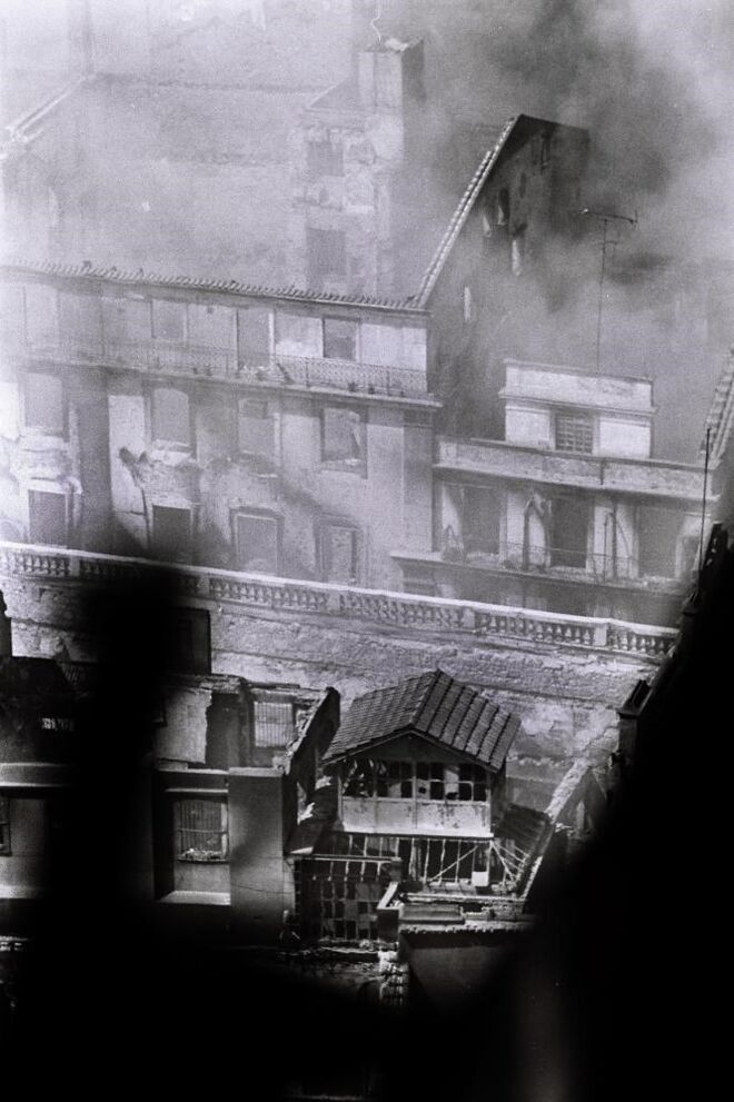 Recordar o incêndio que deflagrou nos Armazéns Grandella do Chiado ...