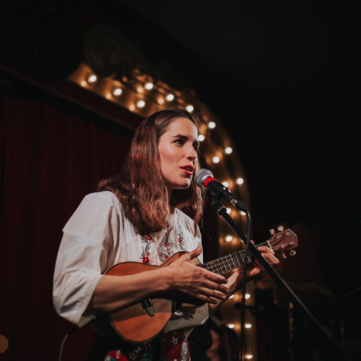 Ana Stilwell apresenta single dedicado ao amor. "O privilégio que é ...